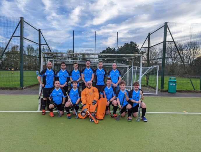 New kit for Swanage and Wareham Hockey Club | The Purbeck Gazette | In ...
