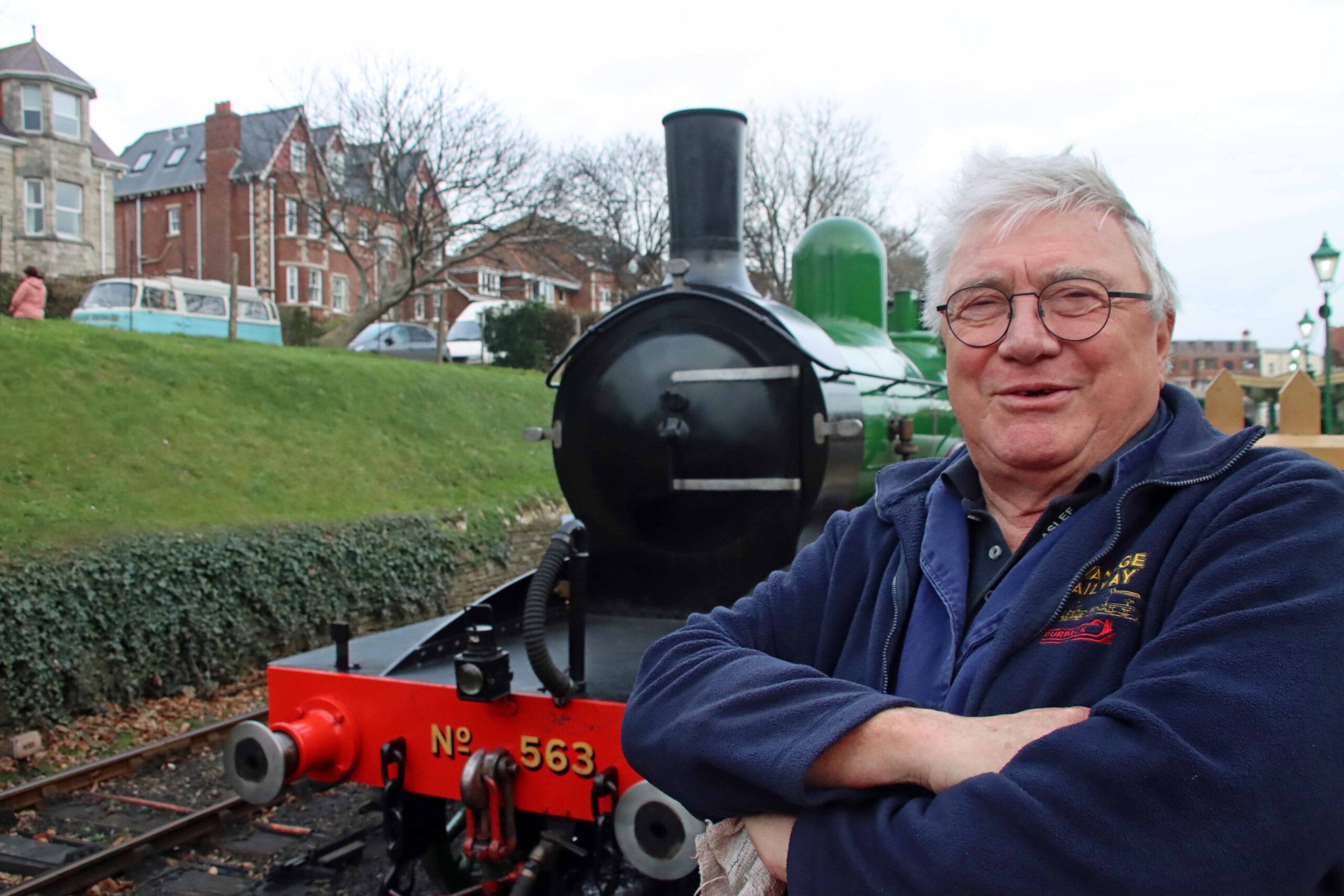 Train driver marks 53rd anniversary of last British Rail trains to Swanage with historic journey ...