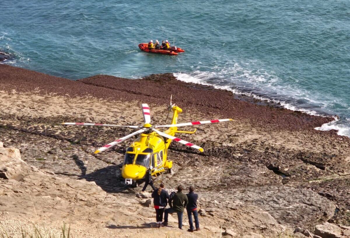 Fallen walker rescued by air ambulance after suffering head injury at ...