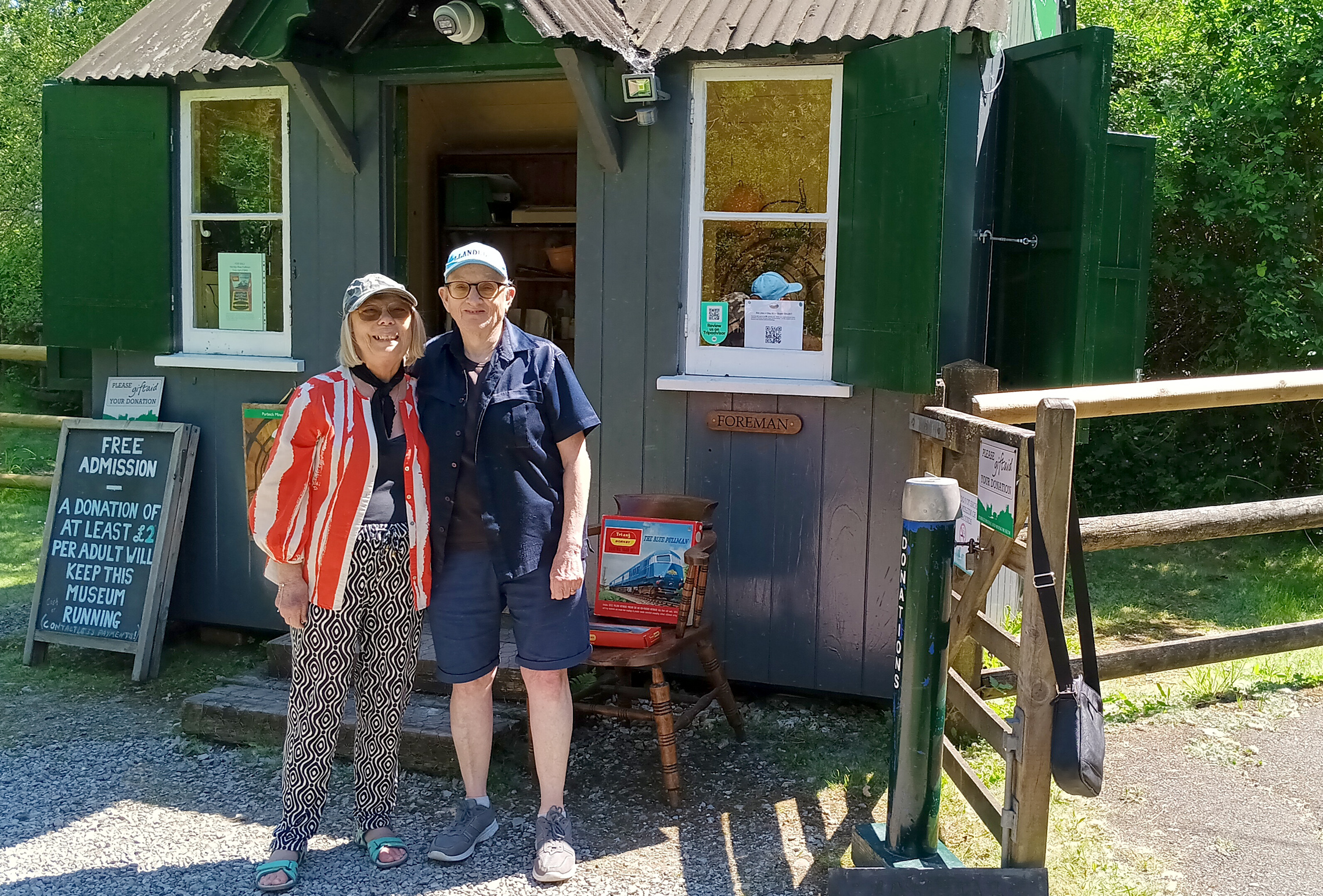 Poole couple retires after years of warm welcomes at Swanage Railway ...